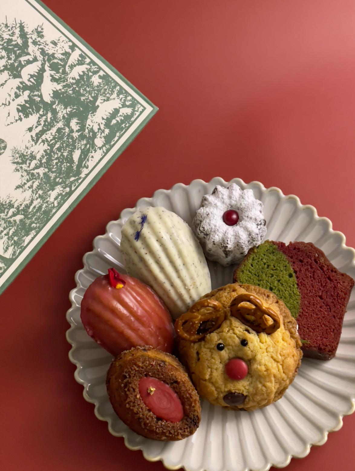 Bando Christmas Dessert box [ Limited pre-order ] – Bando coffee house